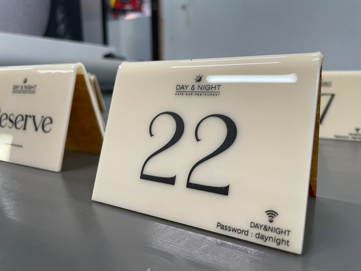 Acrylic/plexiglass counter sign | Custom Design | On-Demand Production ...